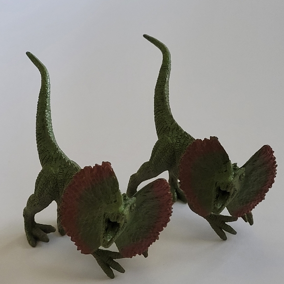 Toys | Lot Of 2 Rare Vintage 4 Dilophosaurus Dinosaurs Pvc Pocket ...